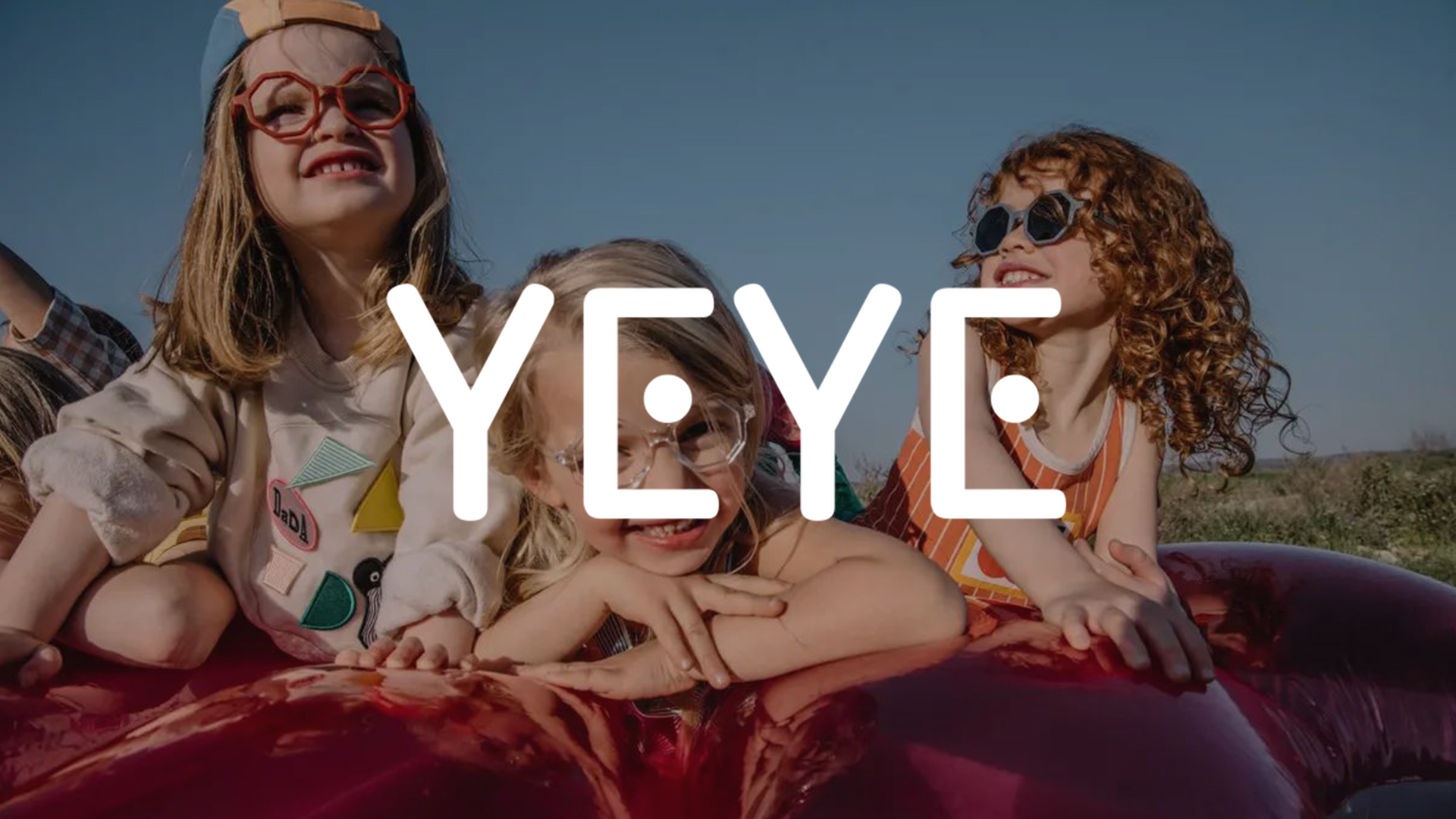 Les lunettes pour enfants YEYE à Angers - Vision & Création